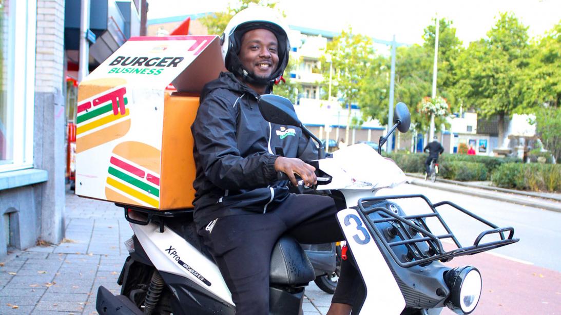 Bezorger bij Burger Business Amersfoort | Burger Business